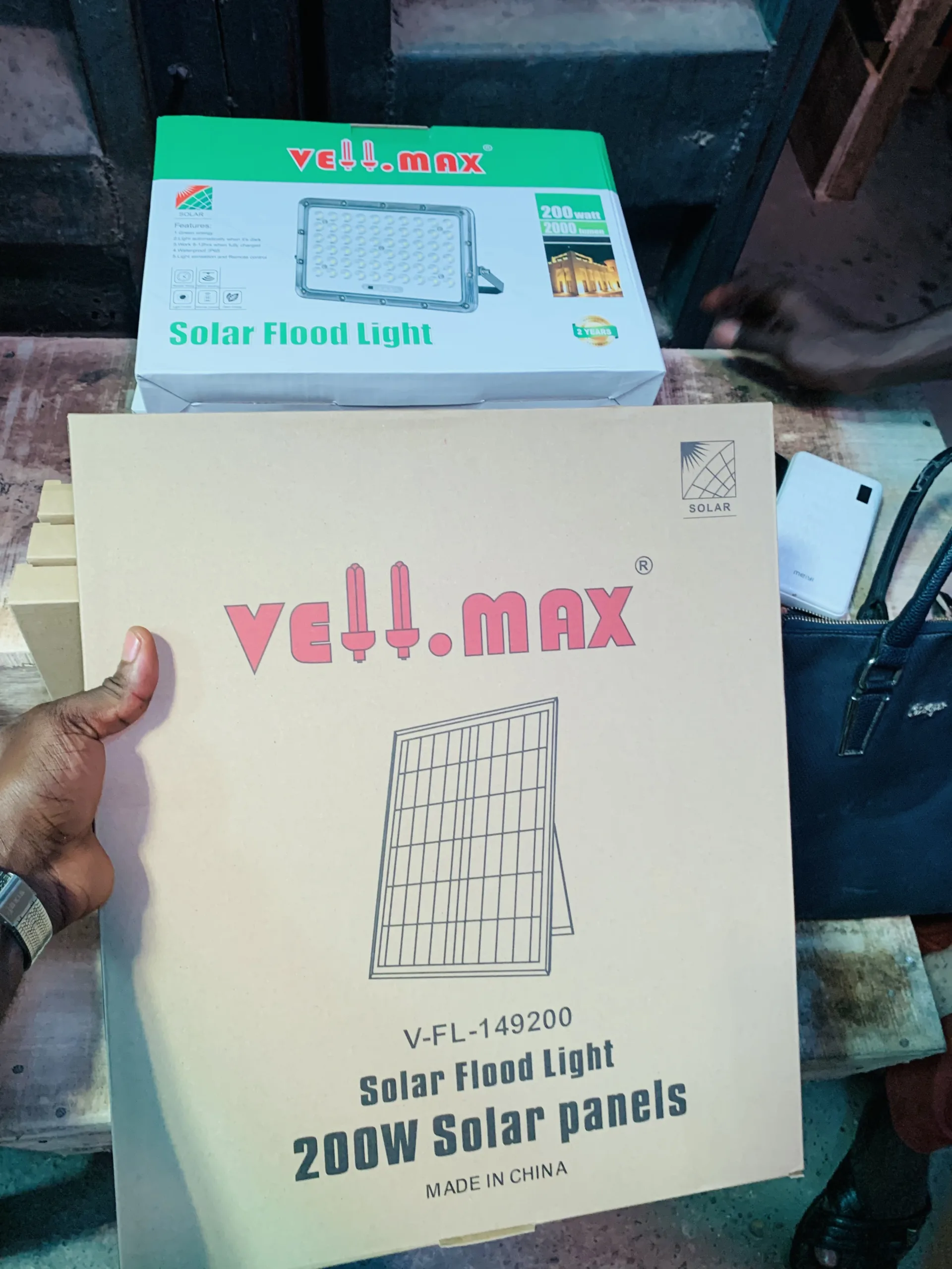 200W Ve Max Solar Flood Light Price in Nigeria at Nature Solar Global ...